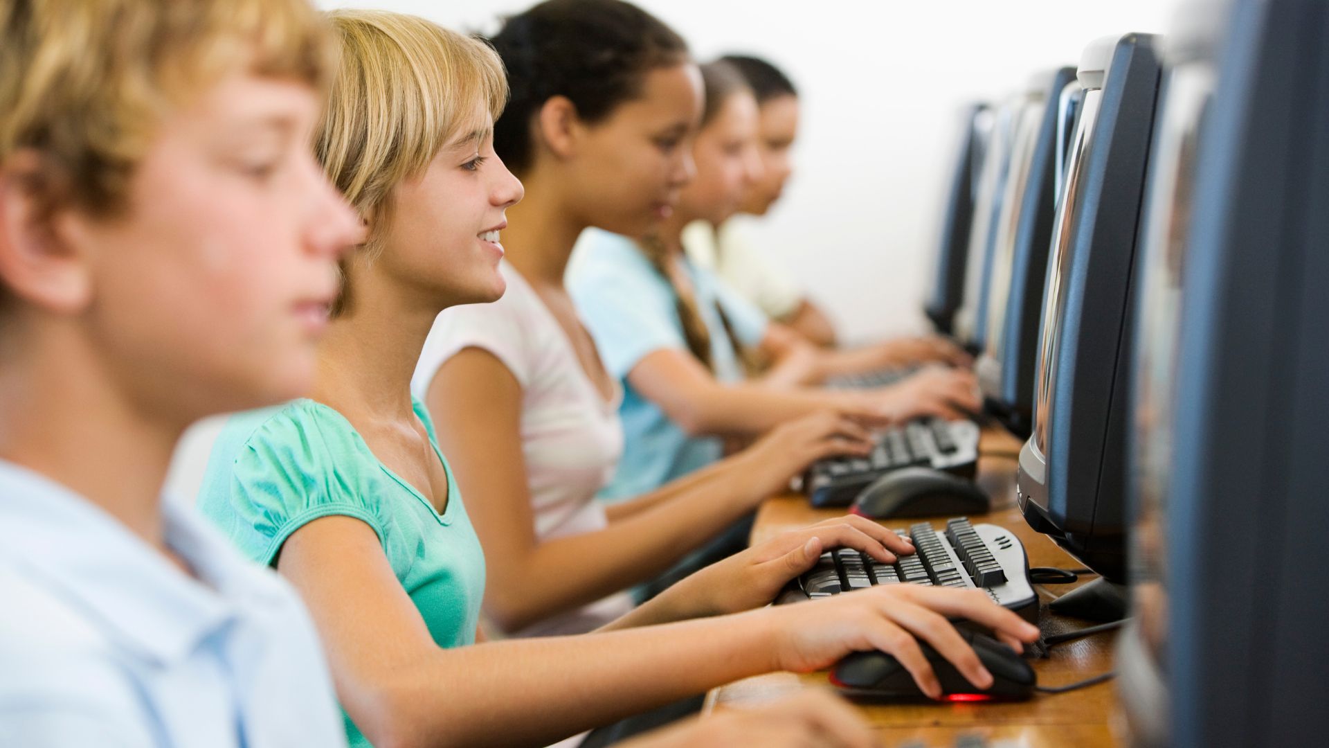 Adventures in Virtual Field Trips: Exploring the World Without Leaving ...