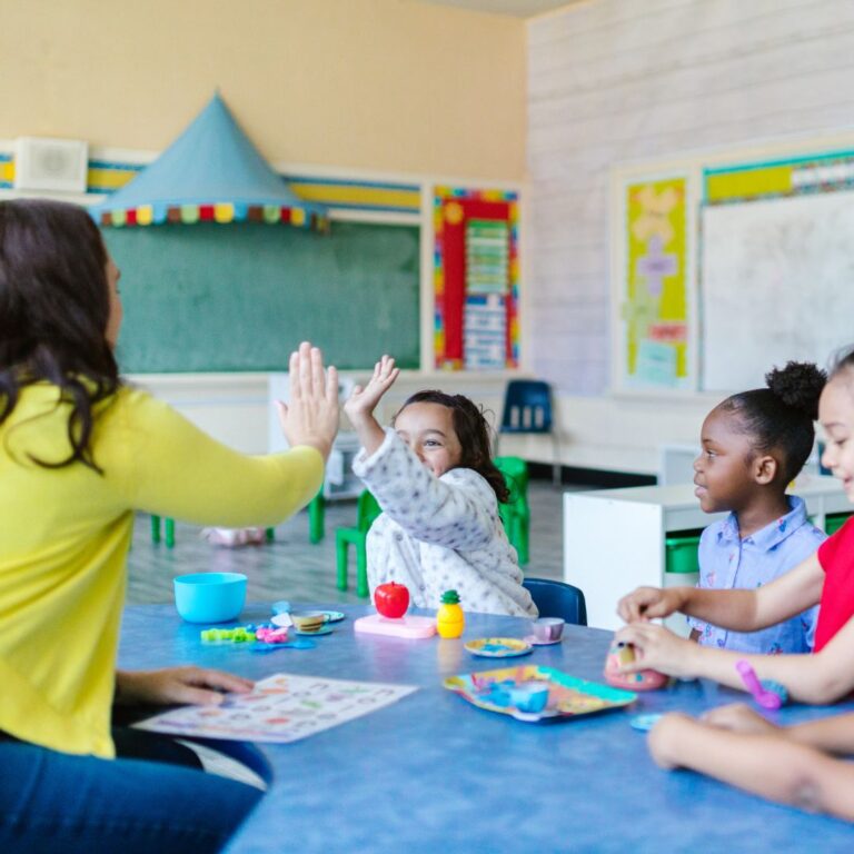 Make Learning English Interest - Get Lesson Plans Online
